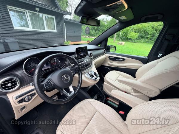 Black Mercedes-Benz V-Class 2018 in Tallinn, with an engine capacity of 2.10 L and mileage of 297 thousand km for 36000 €, photo 10 on AUTOMOTO.COM.LV