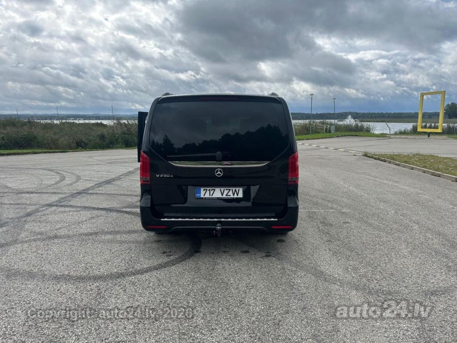 Melns Mercedes-Benz V-Class 2018 Veru, ar dzinēja tilpumu 2.10 L un nobraukumu 163 tūkst. km par 37890 €, foto 7 vietnē AUTOMOTO.COM.LV