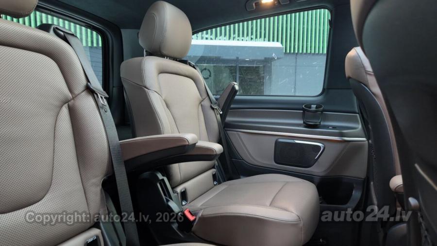 Black Mercedes-Benz V-Class 2019 in Tallinn, with an engine capacity of 2.00 L and mileage of 147 thousand km for 47200 €, photo 17 on AUTOMOTO.COM.LV