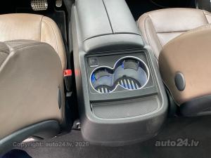 Melns Mercedes-Benz V-Class 2019 Tallina, ar dzinēja tilpumu 2.00 L un nobraukumu 147 tūkst. km par 43900 €, foto 17 vietnē AUTOMOTO.COM.LV