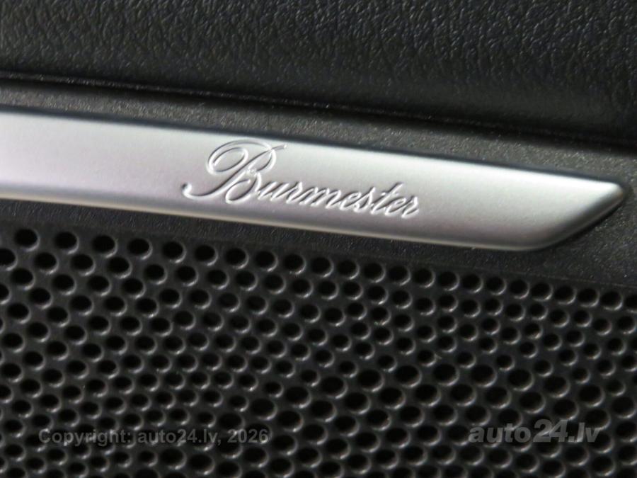 Black Mercedes-Benz V-Class 2019 in Tallinn, with an engine capacity of 2.00 L and mileage of 185 thousand km for 33800 €, photo 11 on AUTOMOTO.COM.LV