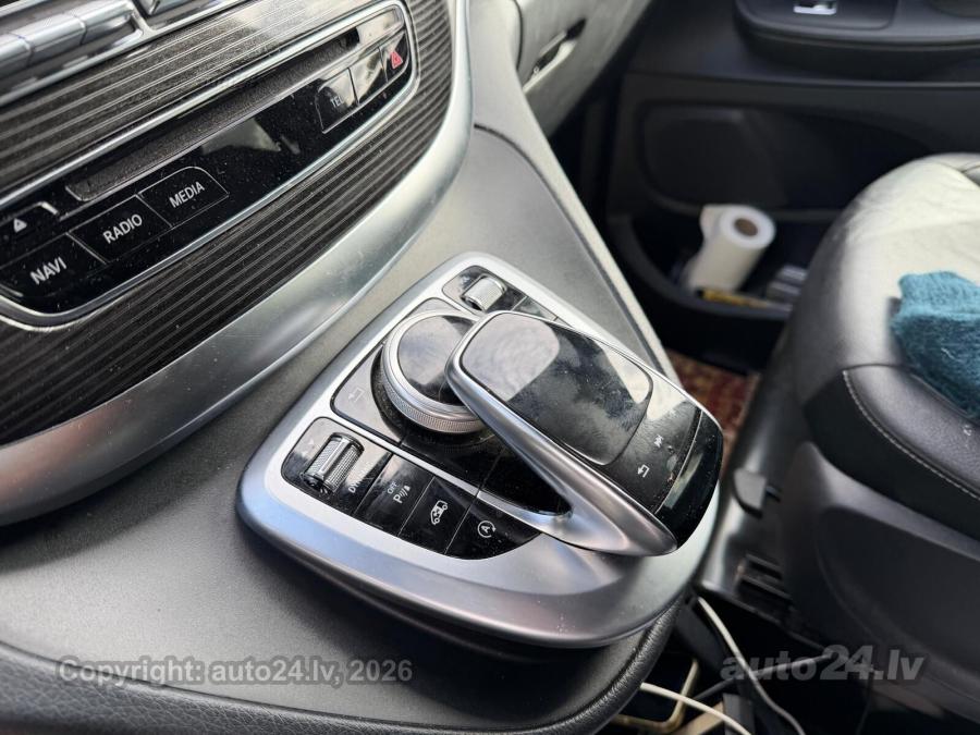 Black Mercedes-Benz V-Class 2020 in Tartu, with an engine capacity of 0.00 L and mileage of 145 thousand km for 39900 €, photo 6 on AUTOMOTO.COM.LV