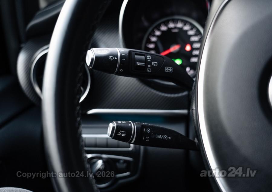 Black Mercedes-Benz V-Class 2020 in Tallinn, with an engine capacity of 2.00 L and mileage of 126 thousand km for 49900 €, photo 22 on AUTOMOTO.COM.LV