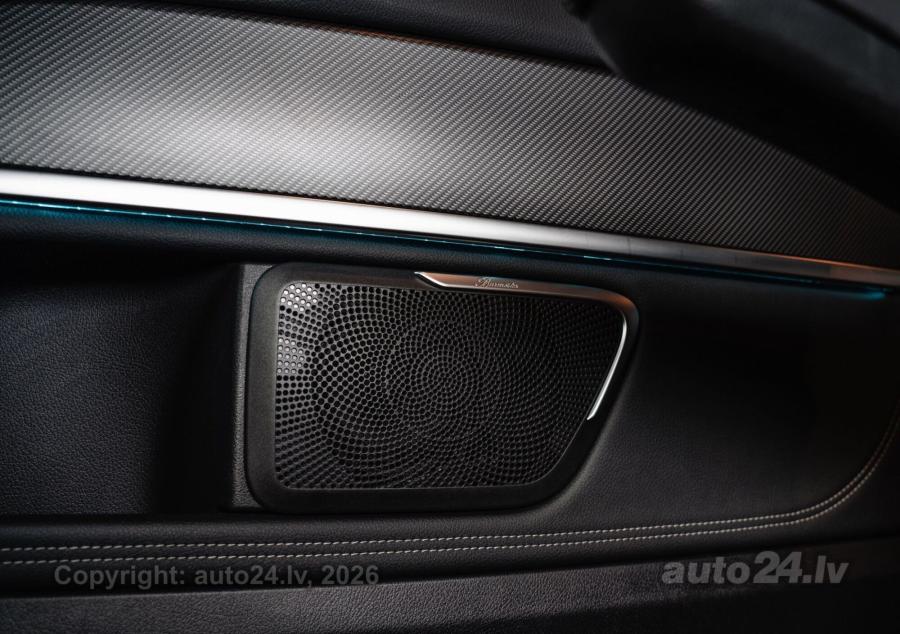 Black Mercedes-Benz V-Class 2020 in Tallinn, with an engine capacity of 2.00 L and mileage of 126 thousand km for 49900 €, photo 26 on AUTOMOTO.COM.LV