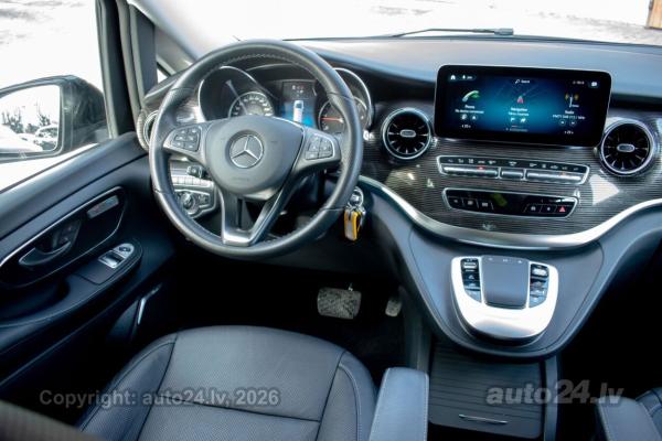 Melns Mercedes-Benz V-Class 2021 Tallina, ar dzinēja tilpumu 2.00 L un nobraukumu 161 tūkst. km par 52990 €, foto 3 vietnē AUTOMOTO.COM.LV