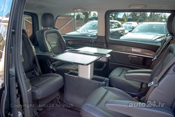 Melns Mercedes-Benz V-Class 2021 Tallina, ar dzinēja tilpumu 2.00 L un nobraukumu 161 tūkst. km par 52990 €, foto 4 vietnē AUTOMOTO.COM.LV