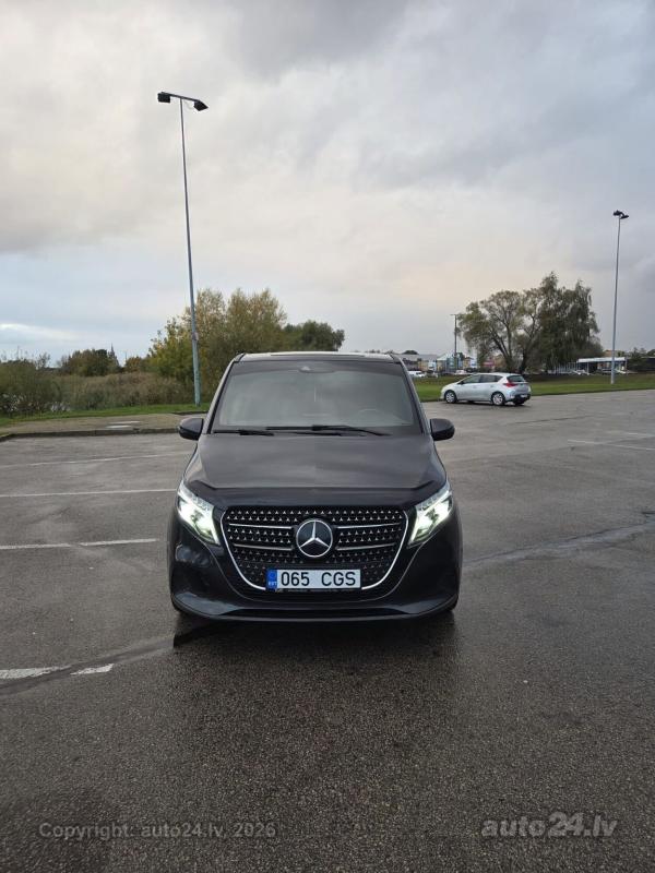 Melns Mercedes-Benz V-Class 2021 Tallina, ar dzinēja tilpumu 2.00 L un nobraukumu 270 tūkst. km par 42000 €, foto 3 vietnē AUTOMOTO.COM.LV