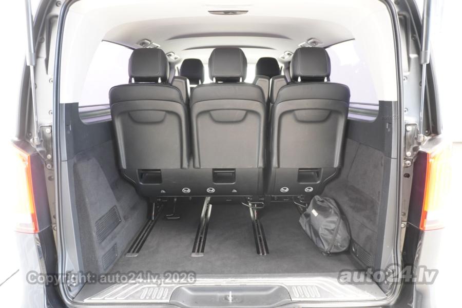 Melns Mercedes-Benz V-Class 2021 Tartu, ar dzinēja tilpumu 2.00 L un nobraukumu 95 tūkst. km par 44900 €, foto 12 vietnē AUTOMOTO.COM.LV