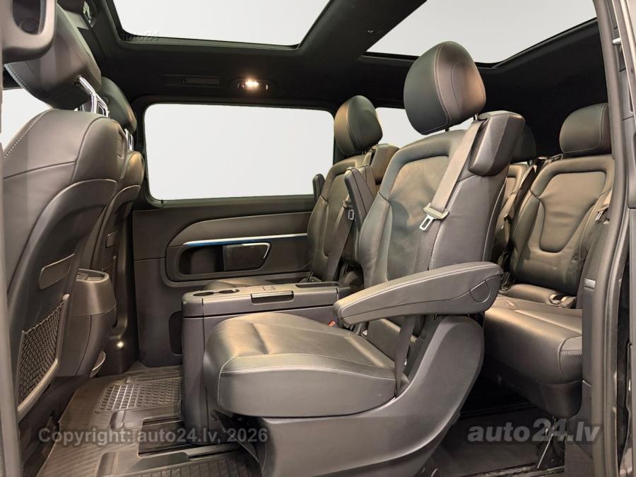 Melns Mercedes-Benz V-Class 2021 Tallina, ar dzinēja tilpumu 2.00 L un nobraukumu 97 tūkst. km par 64900 €, foto 7 vietnē AUTOMOTO.COM.LV