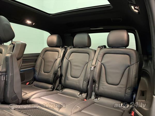 Melns Mercedes-Benz V-Class 2021 Tallina, ar dzinēja tilpumu 2.00 L un nobraukumu 97 tūkst. km par 64900 €, foto 8 vietnē AUTOMOTO.COM.LV