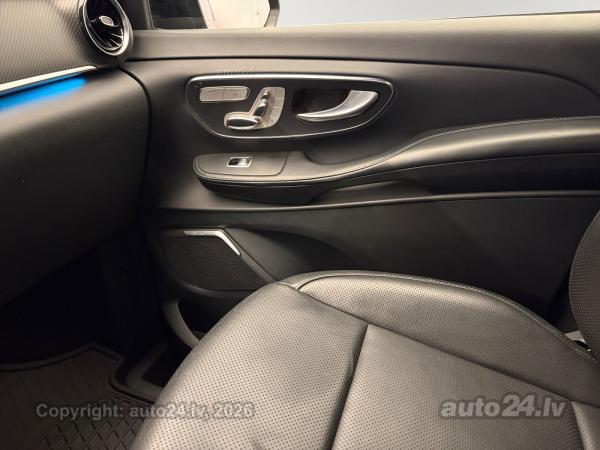 Melns Mercedes-Benz V-Class 2021 Tallina, ar dzinēja tilpumu 2.00 L un nobraukumu 97 tūkst. km par 64900 €, foto 9 vietnē AUTOMOTO.COM.LV