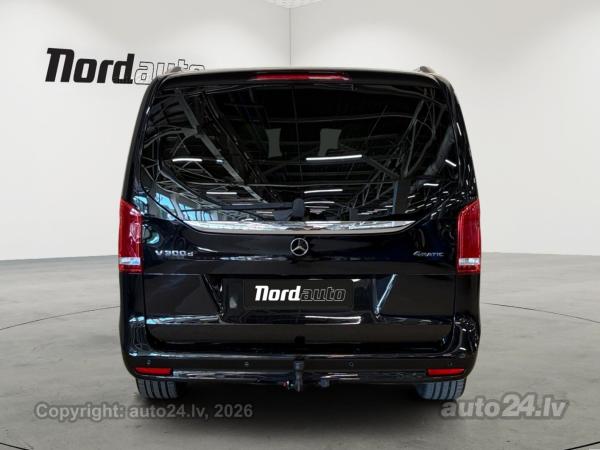 Melns Mercedes-Benz V-Class 2021 Tallina, ar dzinēja tilpumu 2.00 L un nobraukumu 115 tūkst. km par 57900 €, foto 4 vietnē AUTOMOTO.COM.LV