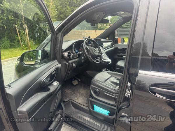 Melns Mercedes-Benz V-Class 2021 Tallina, ar dzinēja tilpumu 2.00 L un nobraukumu 156 tūkst. km par 41000 €, foto 4 vietnē AUTOMOTO.COM.LV