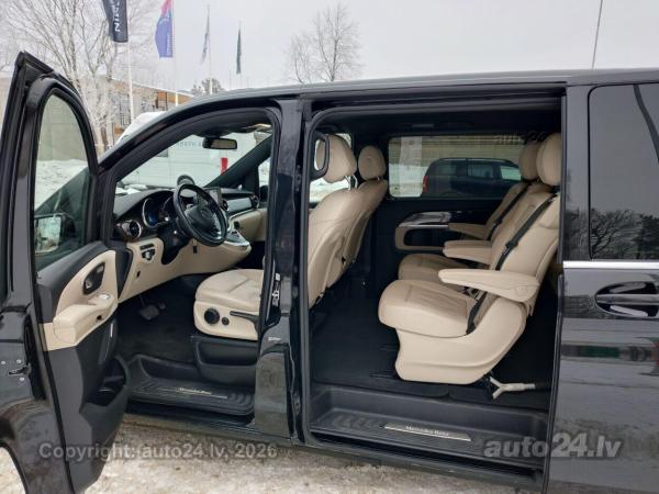 Melns Mercedes-Benz V-Class 2022 Tallina, ar dzinēja tilpumu 2.00 L un nobraukumu 123 tūkst. km par 53900 €, foto 3 vietnē AUTOMOTO.COM.LV