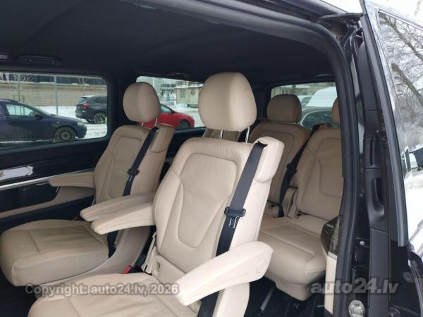 Melns Mercedes-Benz V-Class 2022 Tallina, ar dzinēja tilpumu 2.00 L un nobraukumu 123 tūkst. km par 53900 €, foto 4 vietnē AUTOMOTO.COM.LV