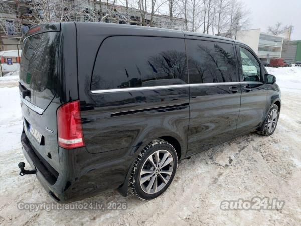 Melns Mercedes-Benz V-Class 2022 Tallina, ar dzinēja tilpumu 2.00 L un nobraukumu 123 tūkst. km par 53900 €, foto 9 vietnē AUTOMOTO.COM.LV