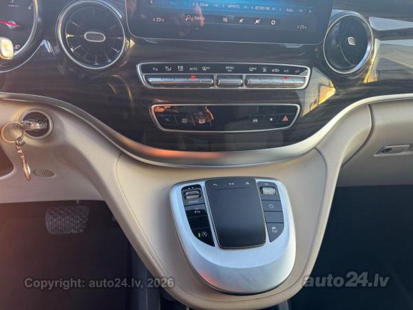 Black Mercedes-Benz V-Class 2022 in Parnu, with an engine capacity of 2.00 L and mileage of 207 thousand km for 44500 €, photo 11 on AUTOMOTO.COM.LV