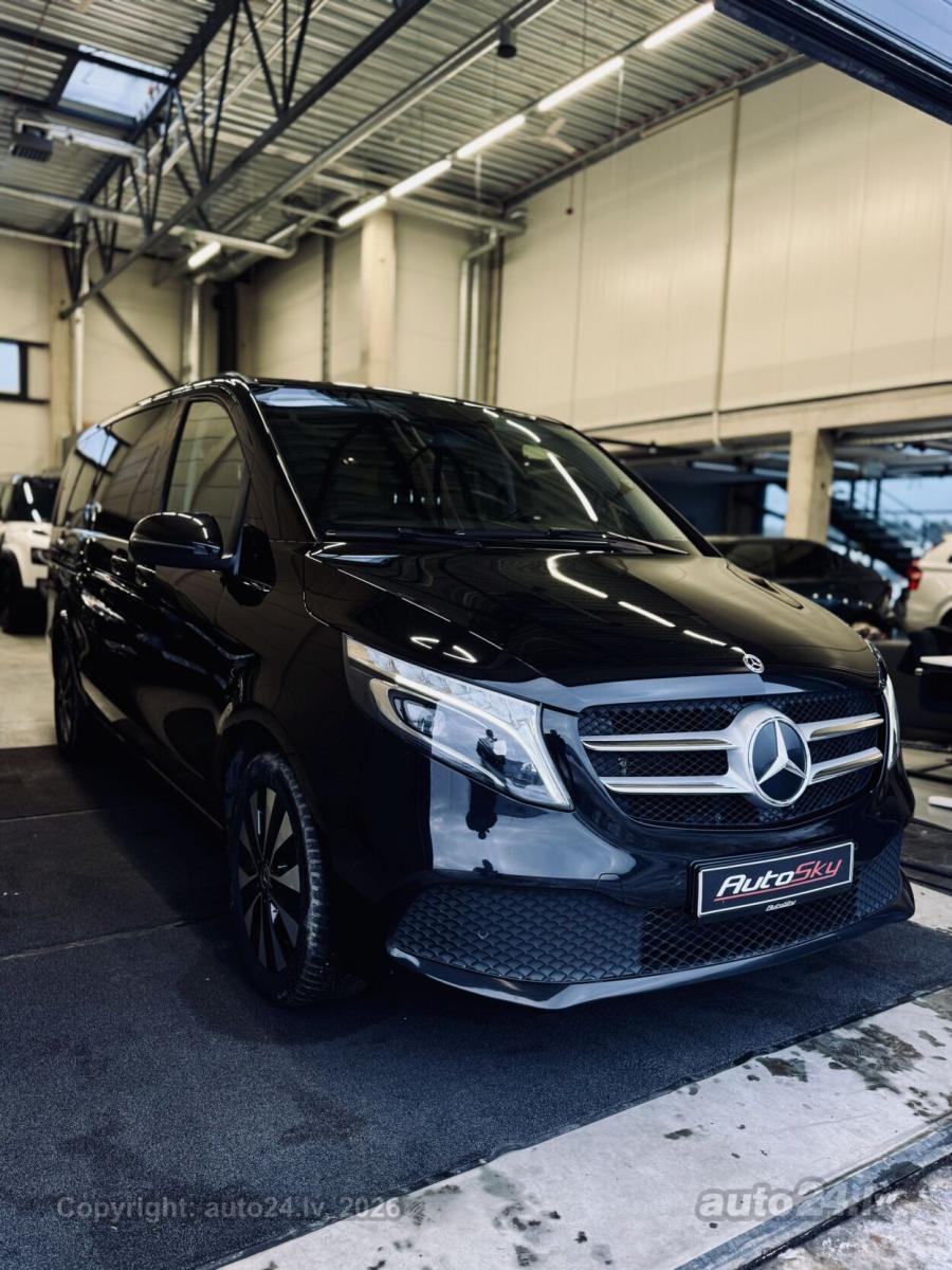 Melns Mercedes-Benz V-Class 2022 Tallina, ar dzinēja tilpumu 2.00 L un nobraukumu 100 tūkst. km par 48500 €, foto 1 vietnē AUTOMOTO.COM.LV