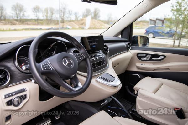 Melns Mercedes-Benz V-Class 2022 Tallina, ar dzinēja tilpumu 2.00 L un nobraukumu 90 tūkst. km par 78900 €, foto 4 vietnē AUTOMOTO.COM.LV