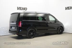 Melns Mercedes-Benz V-Class 2023 Tartu, ar dzinēja tilpumu 2.00 L un nobraukumu 76 tūkst. km par 72900 €, foto 2 vietnē AUTOMOTO.COM.LV