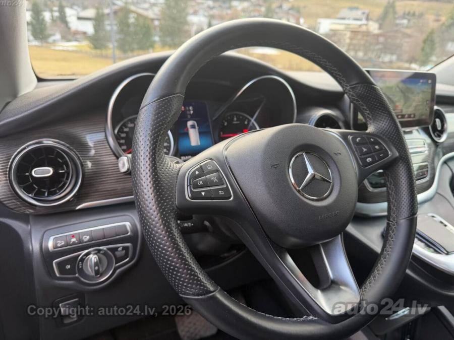 Melns Mercedes-Benz V-Class 2024 Tallina, ar dzinēja tilpumu 0.00 L un nobraukumu 64 tūkst. km par 72000 €, foto 9 vietnē AUTOMOTO.COM.LV