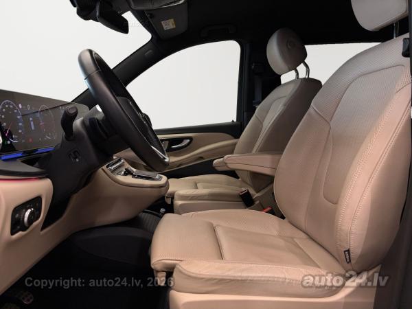Melns Mercedes-Benz V-Class 2024 Tallina, ar dzinēja tilpumu 2.00 L un nobraukumu 46 tūkst. km par 89900 €, foto 5 vietnē AUTOMOTO.COM.LV