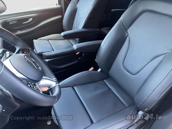 Melns Mercedes-Benz V-Class 2024 Rīga, ar dzinēja tilpumu 2.00 L un nobraukumu 76 tūkst. km par 64290 €, foto 5 vietnē AUTOMOTO.COM.LV