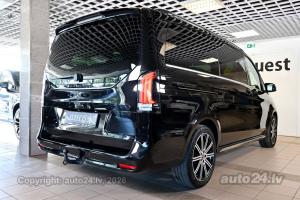 Melns Mercedes-Benz V-Class 2024 Tallina, ar dzinēja tilpumu 2.00 L un nobraukumu 50 tūkst. km par 84990 €, foto 3 vietnē AUTOMOTO.COM.LV