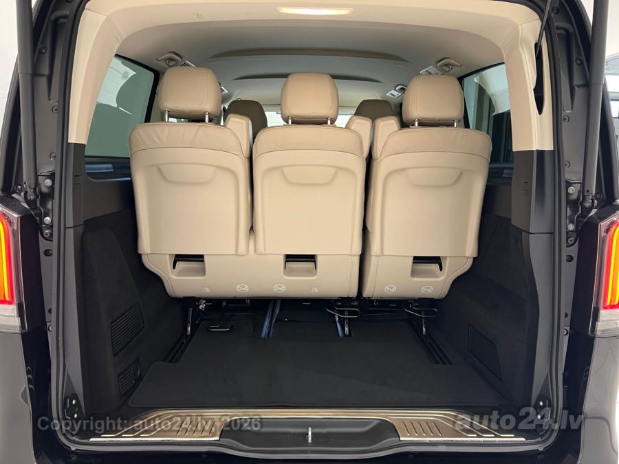 Melns Mercedes-Benz V-Class 2024 Tallina, ar dzinēja tilpumu 2.00 L un nobraukumu 88 tūkst. km par 69990 €, foto 18 vietnē AUTOMOTO.COM.LV