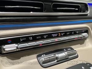 Melns Mercedes-Benz V-Class 2024 Tallina, ar dzinēja tilpumu 2.00 L un nobraukumu 88 tūkst. km par 69990 €, foto 25 vietnē AUTOMOTO.COM.LV