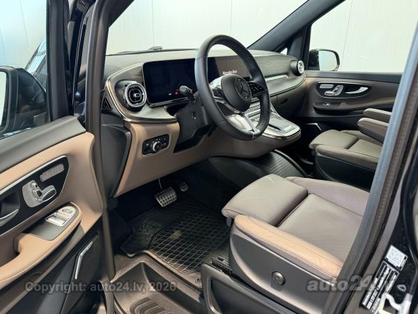 Melns Mercedes-Benz V-Class 2026 Tartu, ar dzinēja tilpumu 2.00 L un nobraukumu 13 tūkst. km par 97900 €, foto 7 vietnē AUTOMOTO.COM.LV