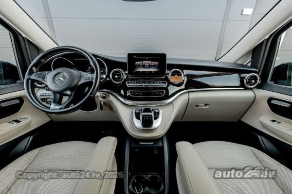 Zils Mercedes-Benz V-Class 2014 Tallina, ar dzinēja tilpumu 2.10 L un nobraukumu 422 tūkst. km par 18900 €, foto 11 vietnē AUTOMOTO.COM.LV
