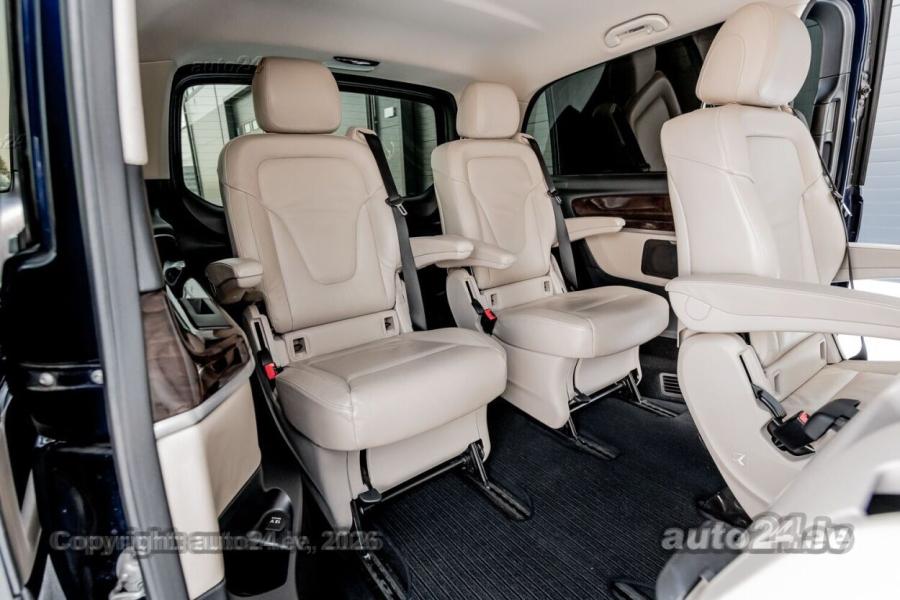 Zils Mercedes-Benz V-Class 2014 Tallina, ar dzinēja tilpumu 2.10 L un nobraukumu 422 tūkst. km par 18900 €, foto 20 vietnē AUTOMOTO.COM.LV
