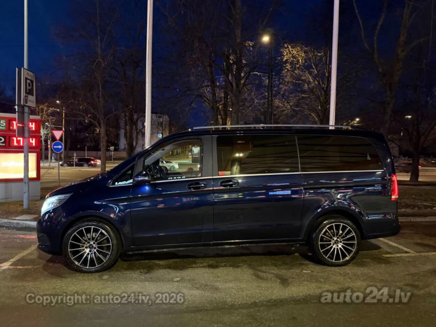 Zils Mercedes-Benz V-Class 2014 Tallina, ar dzinēja tilpumu 2.10 L un nobraukumu 422 tūkst. km par 18900 €, foto 30 vietnē AUTOMOTO.COM.LV