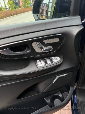 Blue Mercedes-Benz V-Class 2017 in Tallinn, with an engine capacity of 2.10 L and mileage of 247 thousand km for 29900 €, photo 12 on AUTOMOTO.COM.LV