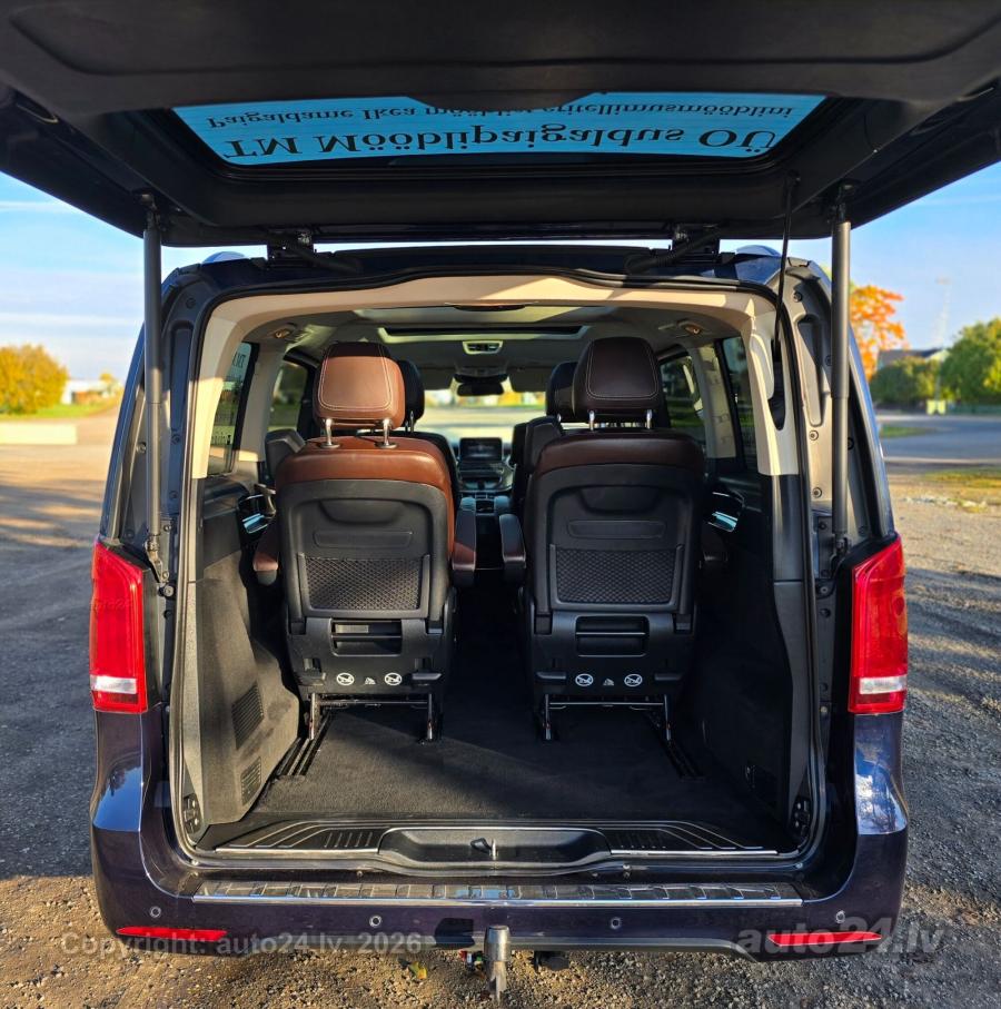 Blue Mercedes-Benz V-Class 2018 in Tallinn, with an engine capacity of 2.10 L and mileage of 240 thousand km for 40000 €, photo 10 on AUTOMOTO.COM.LV
