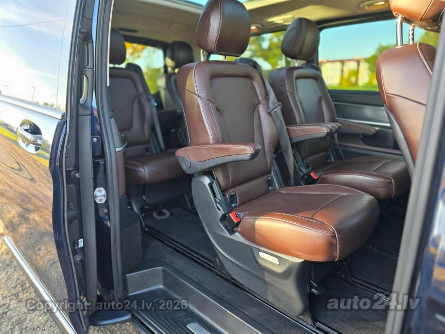 Blue Mercedes-Benz V-Class 2018 in Tallinn, with an engine capacity of 2.10 L and mileage of 240 thousand km for 40000 €, photo 12 on AUTOMOTO.COM.LV