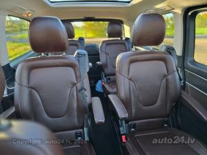 Blue Mercedes-Benz V-Class 2018 in Tallinn, with an engine capacity of 2.10 L and mileage of 240 thousand km for 40000 €, photo 13 on AUTOMOTO.COM.LV