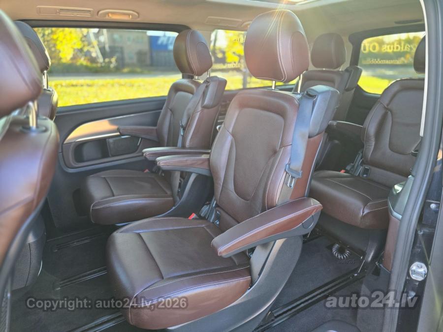 Blue Mercedes-Benz V-Class 2018 in Tallinn, with an engine capacity of 2.10 L and mileage of 240 thousand km for 40000 €, photo 14 on AUTOMOTO.COM.LV