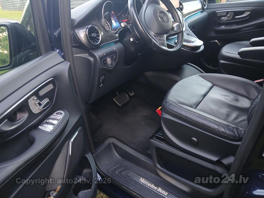 Zils Mercedes-Benz V-Class 2020 Tallina, ar dzinēja tilpumu 2.00 L un nobraukumu 127 tūkst. km par 43490 €, foto 13 vietnē AUTOMOTO.COM.LV