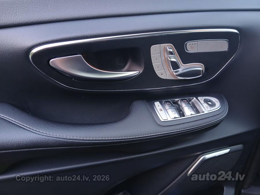 Zils Mercedes-Benz V-Class 2020 Tallina, ar dzinēja tilpumu 2.00 L un nobraukumu 127 tūkst. km par 43490 €, foto 15 vietnē AUTOMOTO.COM.LV