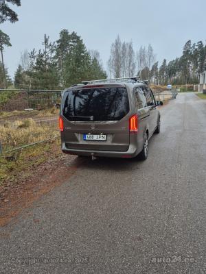Brūns Mercedes-Benz V-Class 2014 Tallina, ar dzinēja tilpumu 2.10 L un nobraukumu 282 tūkst. km par 18500 €, foto 4 vietnē AUTOMOTO.COM.LV