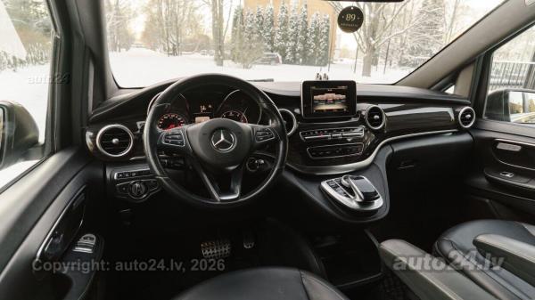Brown Mercedes-Benz V-Class 2014 in Tartu, with an engine capacity of 2.20 L and mileage of 269 thousand km for 23999 €, photo 8 on AUTOMOTO.COM.LV