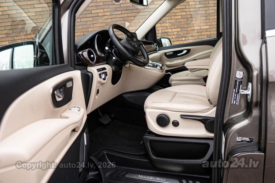 Brown Mercedes-Benz V-Class 2017 in Tartu, with an engine capacity of 2.10 L and mileage of 154 thousand km for 37500 €, photo 18 on AUTOMOTO.COM.LV
