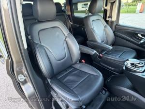 Brown Mercedes-Benz V-Class 2017 in Tartu, with an engine capacity of 2.10 L and mileage of 246 thousand km for 28900 €, photo 15 on AUTOMOTO.COM.LV