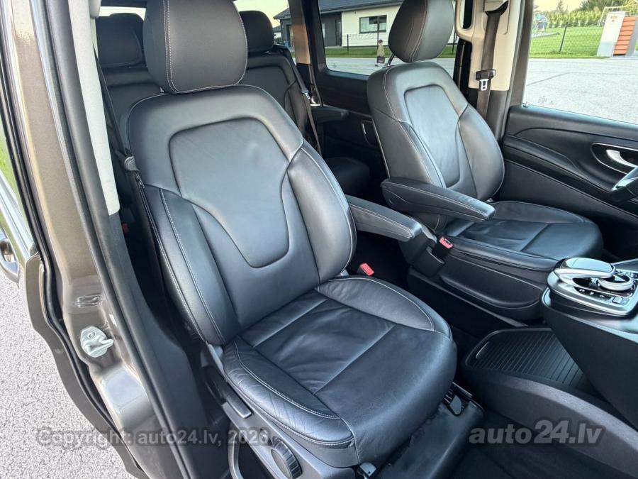 Brown Mercedes-Benz V-Class 2017 in Tartu, with an engine capacity of 2.10 L and mileage of 246 thousand km for 28900 €, photo 15 on AUTOMOTO.COM.LV