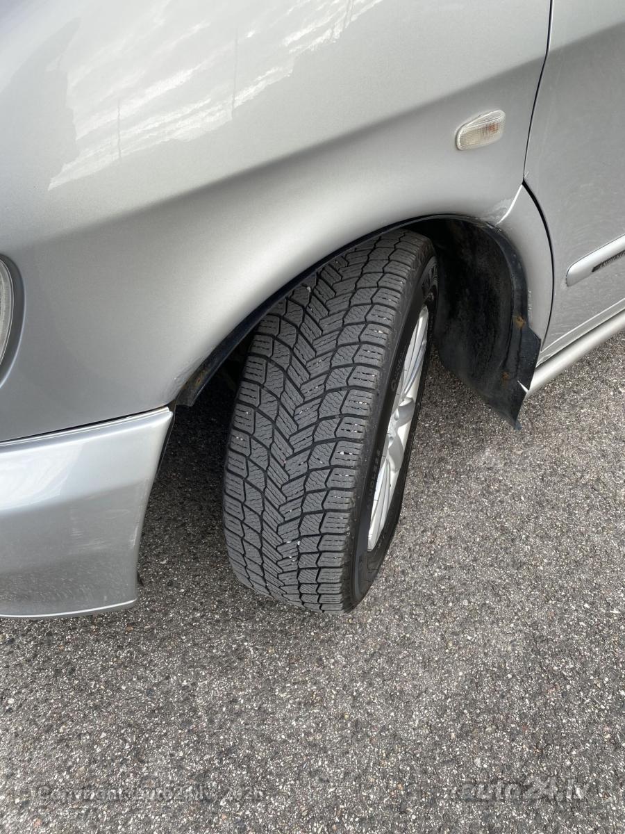Pelēks Mercedes-Benz V-Class 2001 Tallina, ar dzinēja tilpumu 2.20 L un nobraukumu 390 tūkst. km par 4950 €, foto 6 vietnē AUTOMOTO.COM.LV