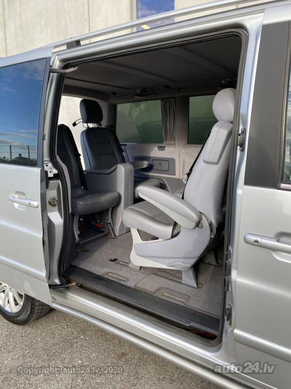 Pelēks Mercedes-Benz V-Class 2001 Tallina, ar dzinēja tilpumu 2.20 L un nobraukumu 390 tūkst. km par 4950 €, foto 6 vietnē AUTOMOTO.COM.LV