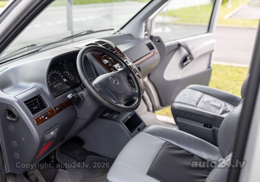 Pelēks Mercedes-Benz V-Class 2001 Tallina, ar dzinēja tilpumu 2.20 L un nobraukumu 379 tūkst. km par 5999 €, foto 8 vietnē AUTOMOTO.COM.LV