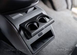 Pelēks Mercedes-Benz V-Class 2001 Tallina, ar dzinēja tilpumu 2.20 L un nobraukumu 379 tūkst. km par 5999 €, foto 25 vietnē AUTOMOTO.COM.LV